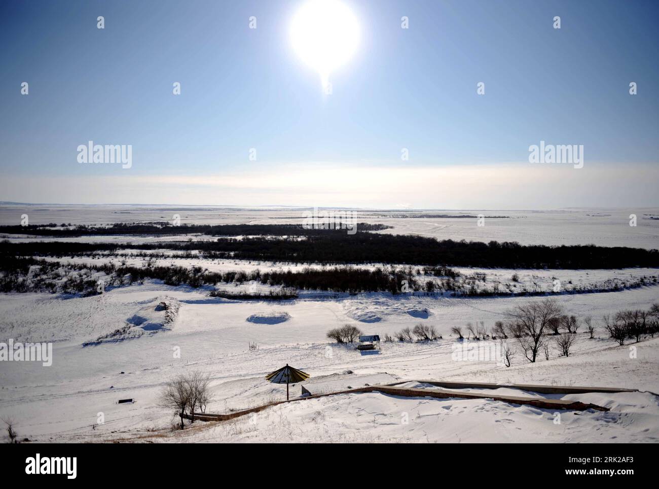 Heavy snow china 2008 hi-res stock photography and images - Alamy