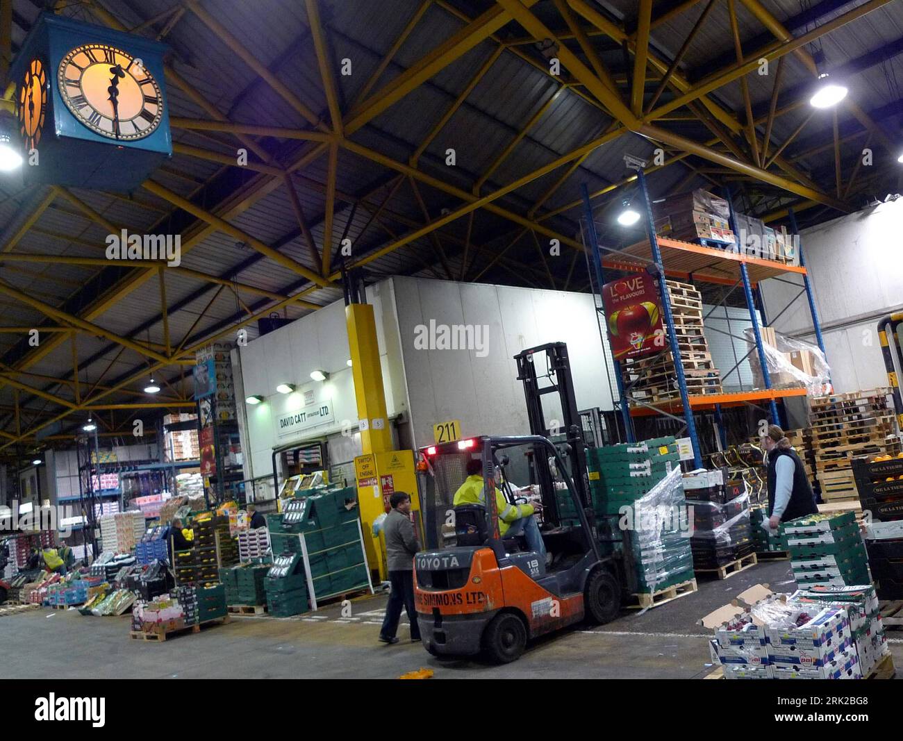 At the new spitalfields market hi-res stock photography and images - Alamy