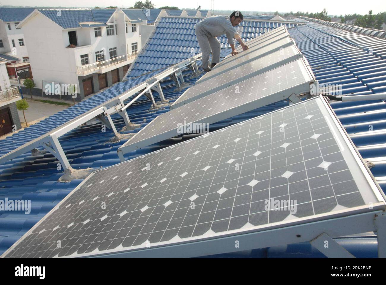 China roof solar panel hi-res stock photography and images - Alamy