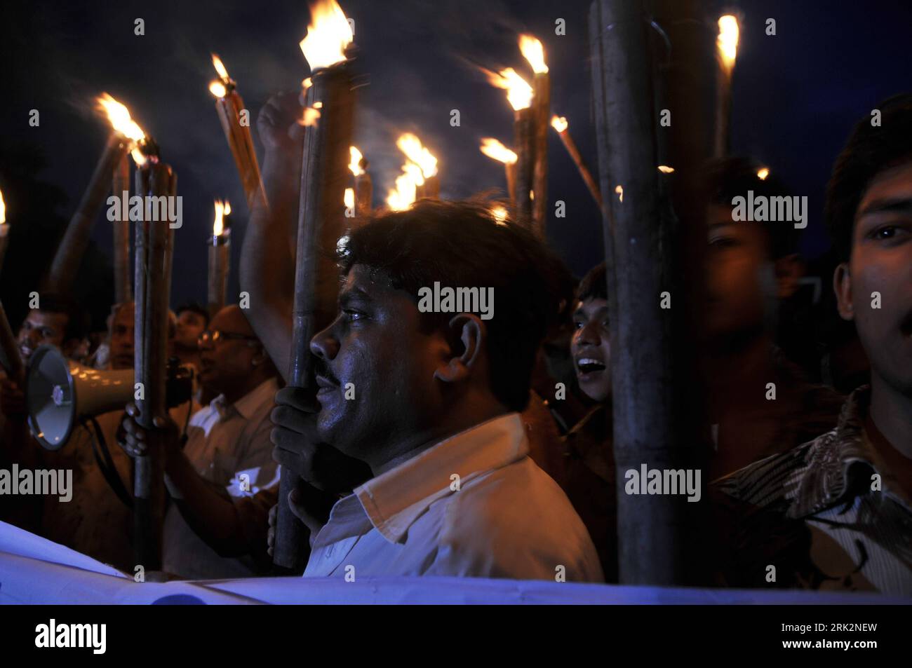 Bangladesh india cross border hi-res stock photography and images - Alamy