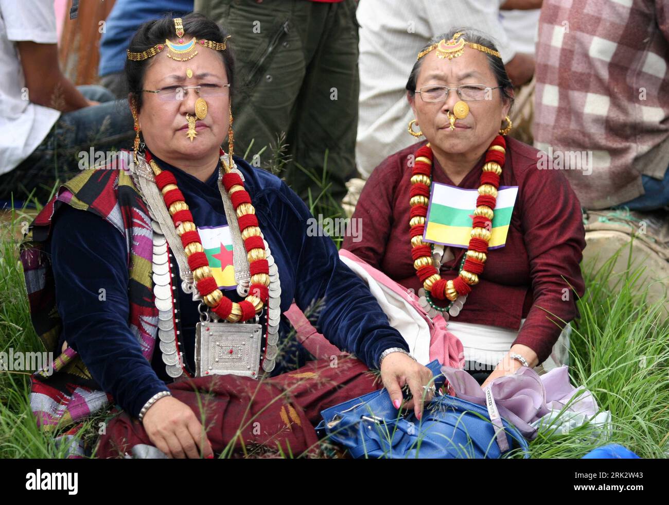 Limbu traditional dress hi-res stock photography and images - Alamy