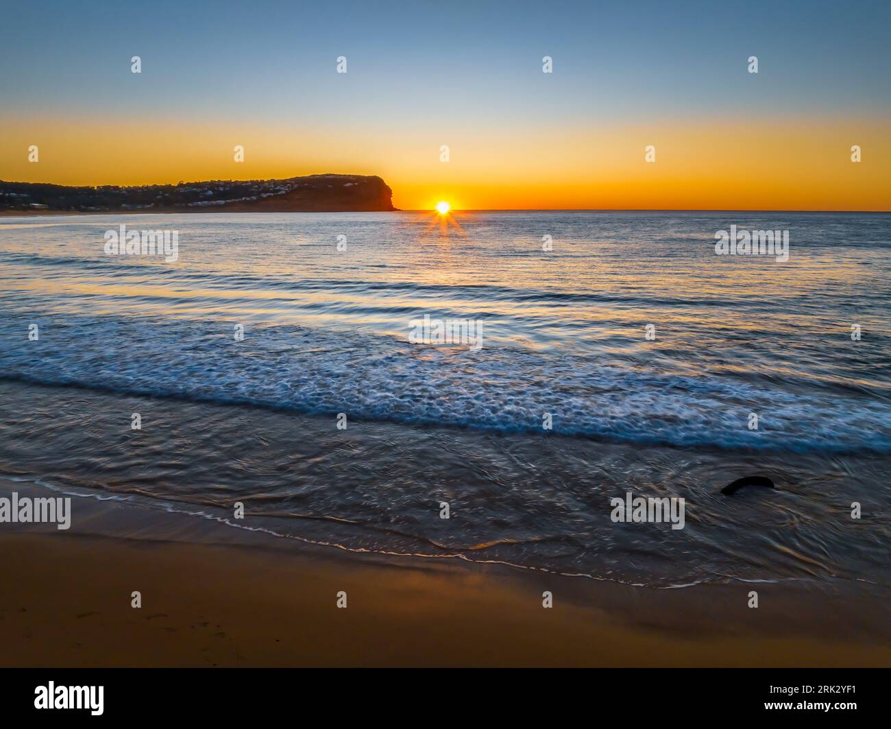 Flat calm ocean sunrise aerial hi-res stock photography and images - Alamy
