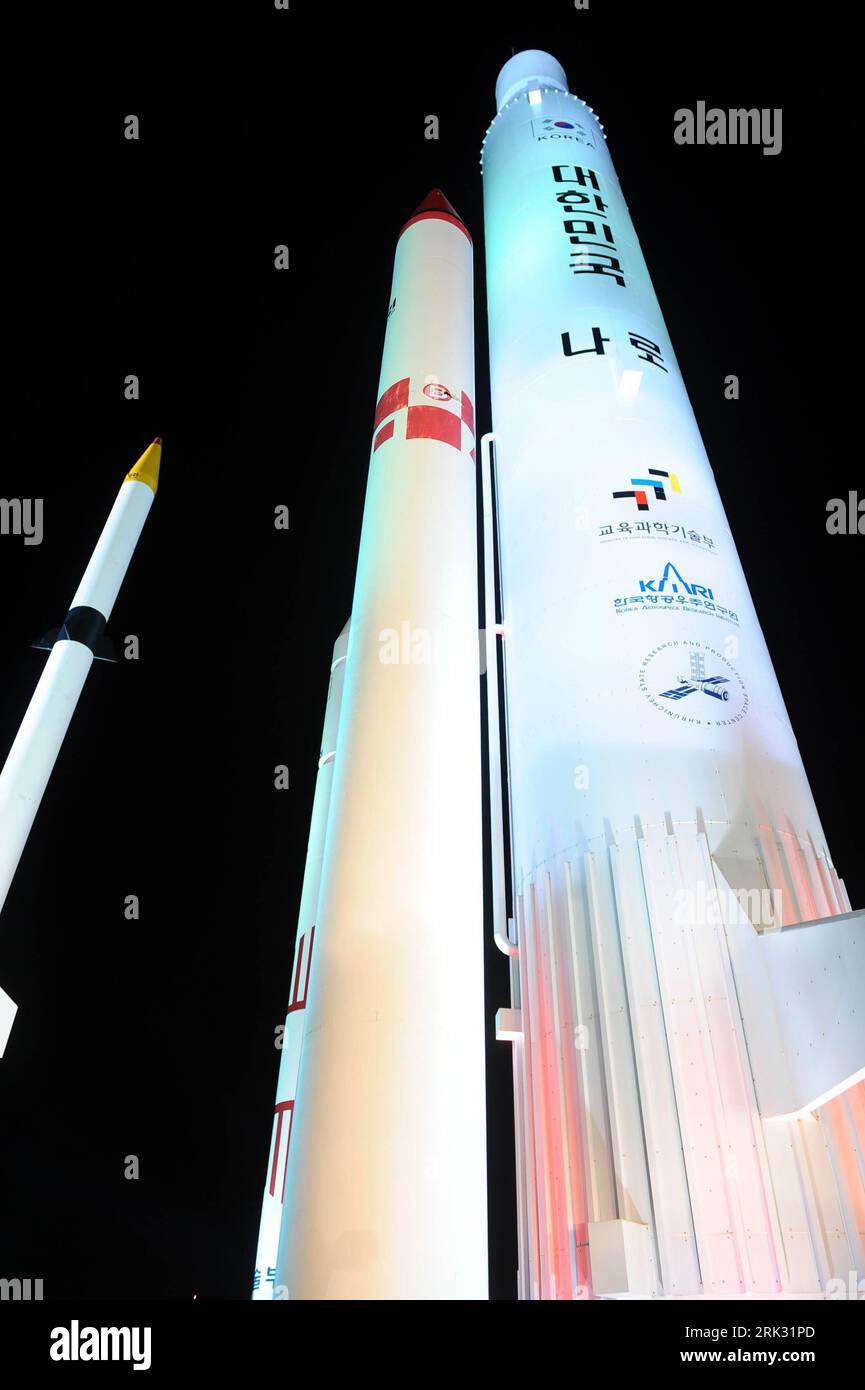 Korea space launch vehicle 1 hi-res stock photography and images - Alamy