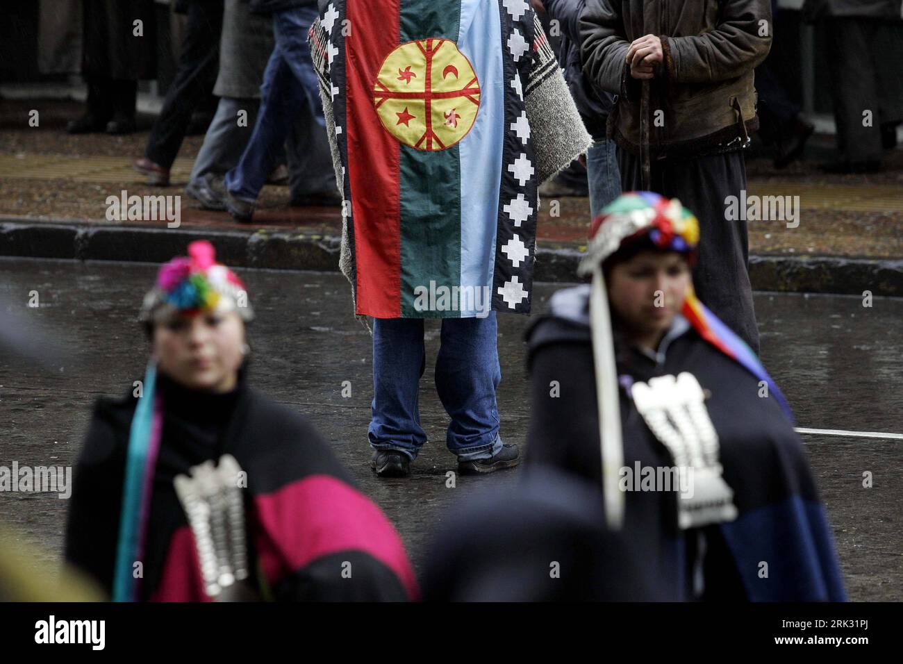 Chile mapuche proteste hi-res stock photography and images - Alamy
