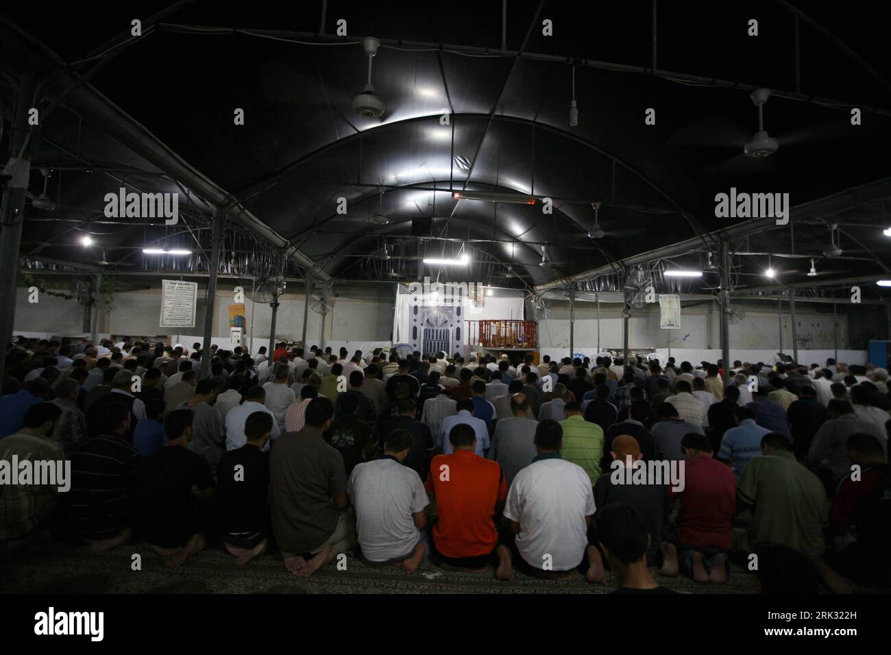 Twenty seven mosque hi-res stock photography and images - Alamy