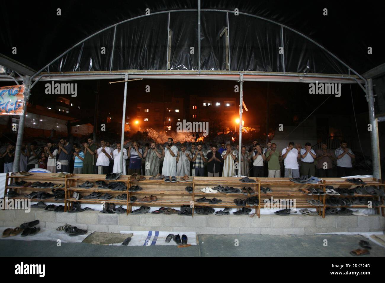 Twenty seven mosque hi-res stock photography and images - Alamy