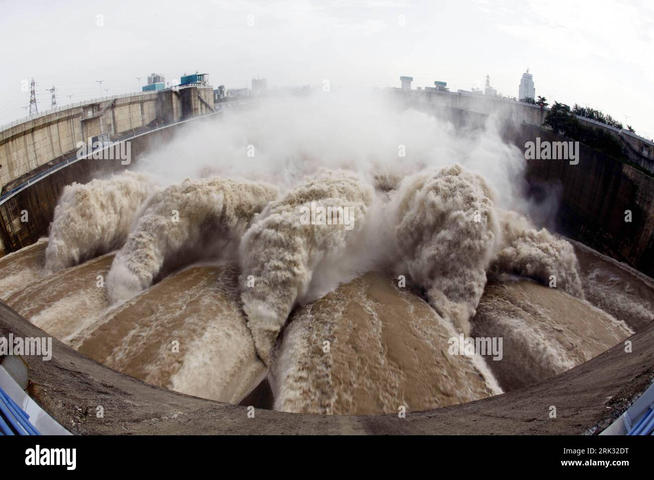 Traffic discharge hi-res stock photography and images - Alamy