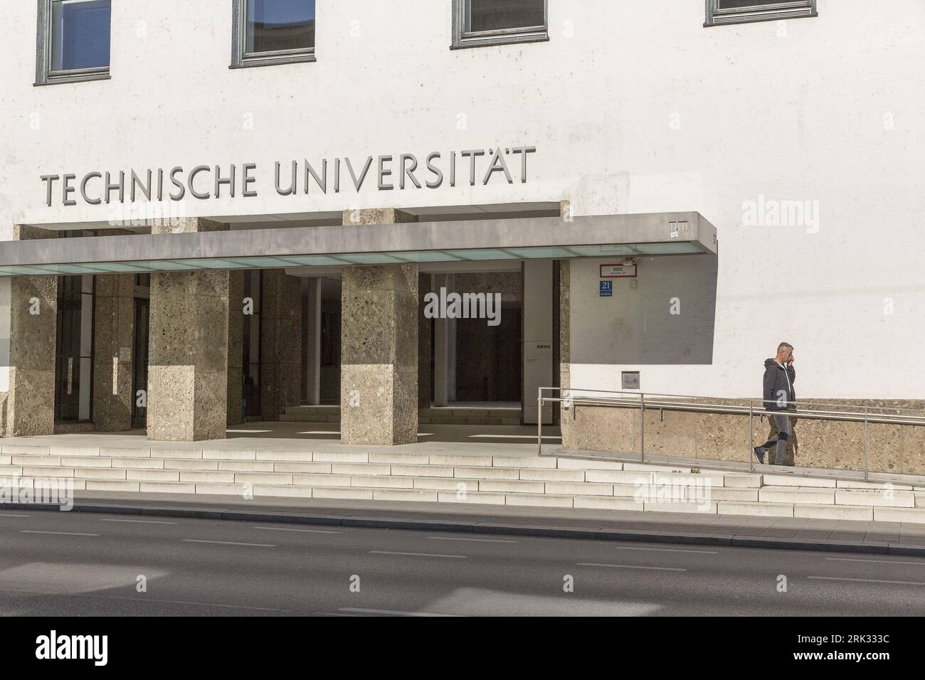 Universitet hi-res stock photography and images - Alamy