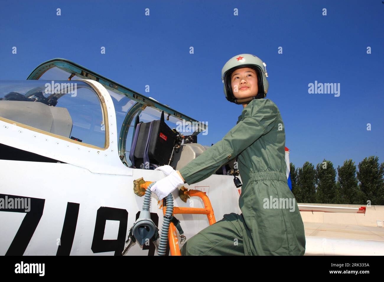 China air force pilots hi-res stock photography and images - Alamy
