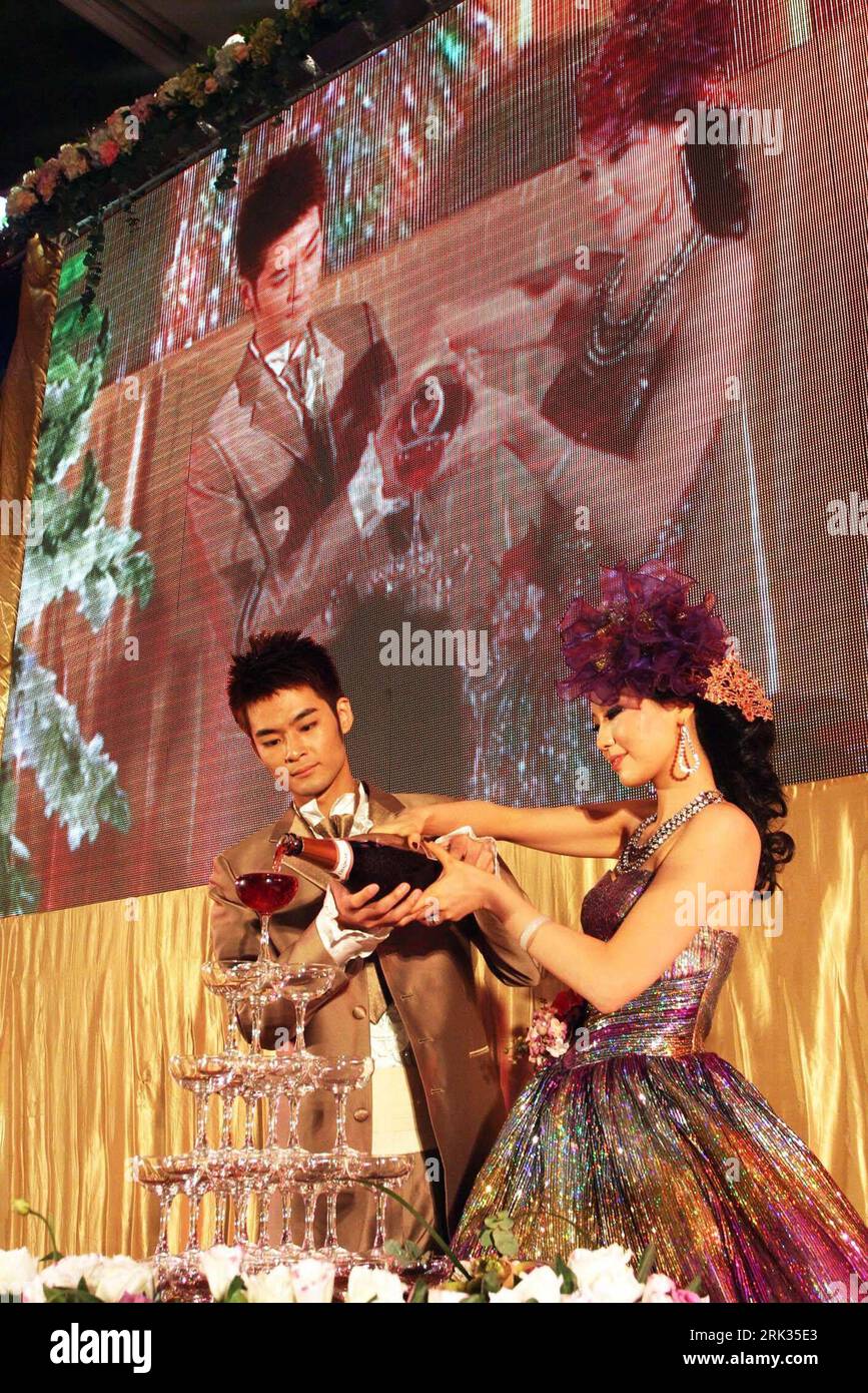 Wedding procedure hi-res stock photography and images - Alamy