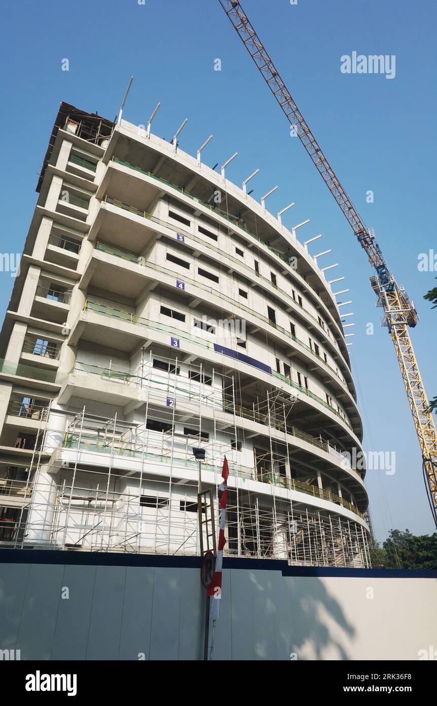 Curved concrete structure hi-res stock photography and images - Alamy