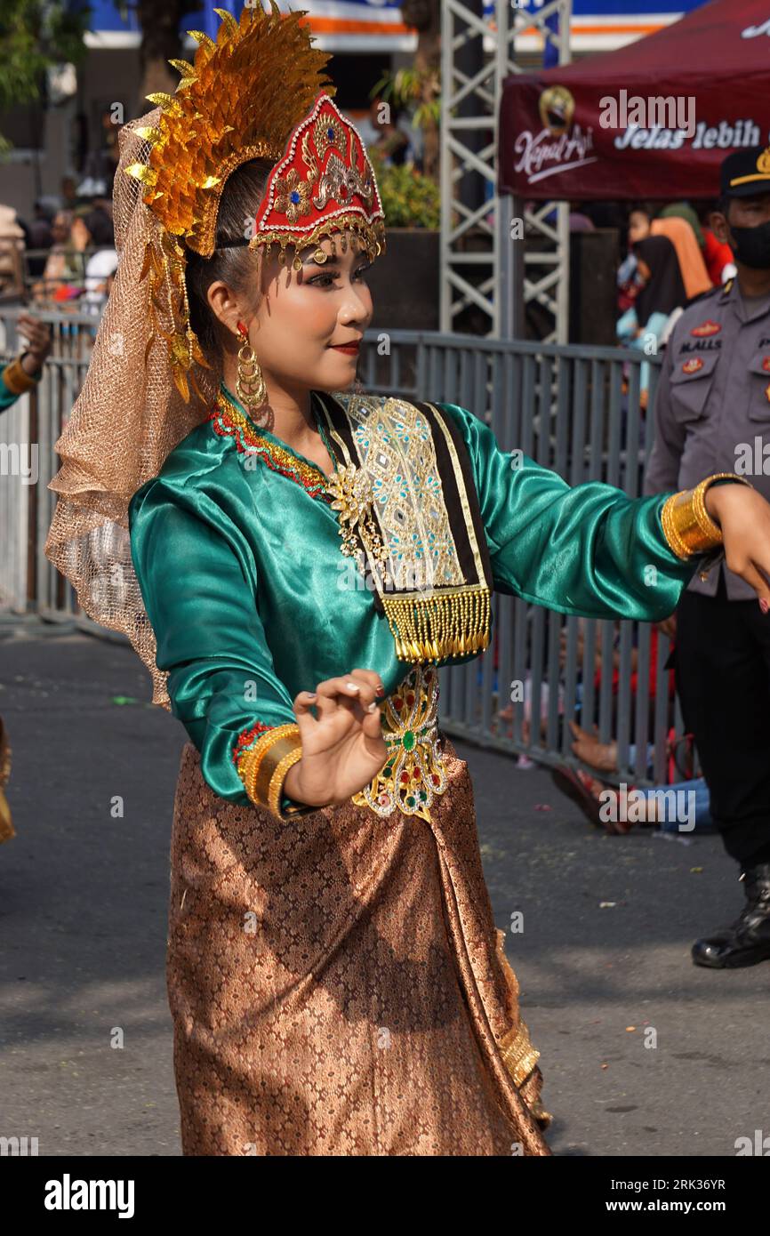 Zapin melayu dance from Riau at BEN Carnival. Zapin comes from the ...