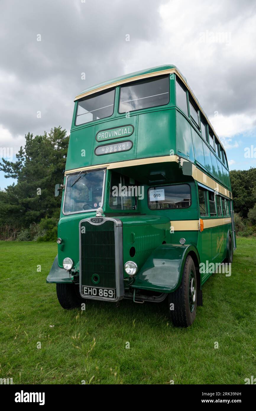 Vintage green Provincial Gosport Ferry bus at the Provincial Society ...