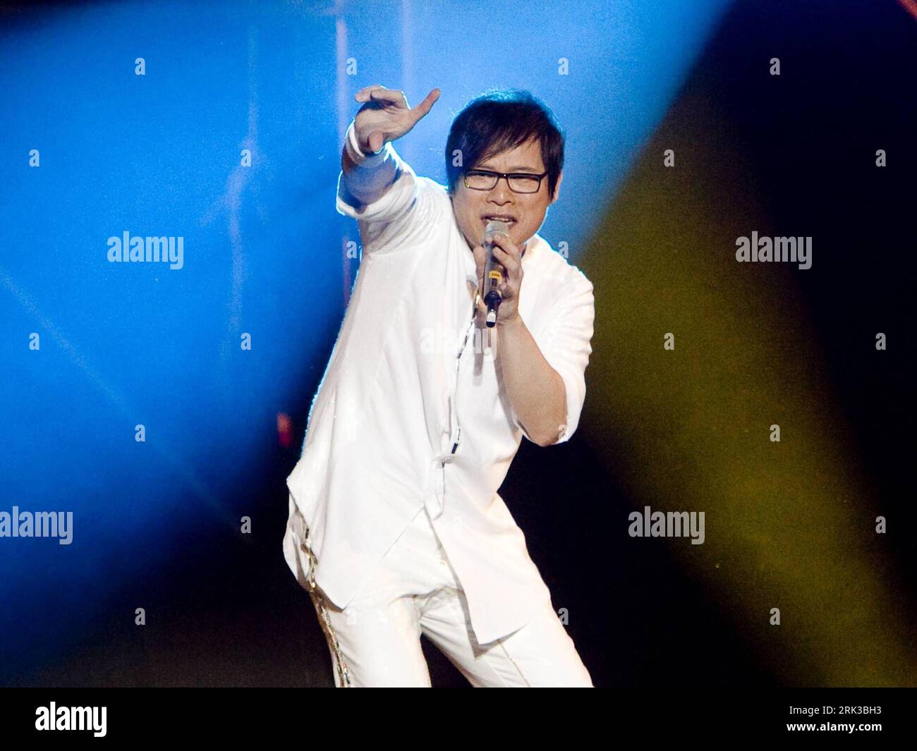 Cantopop hi-res stock photography and images - Alamy