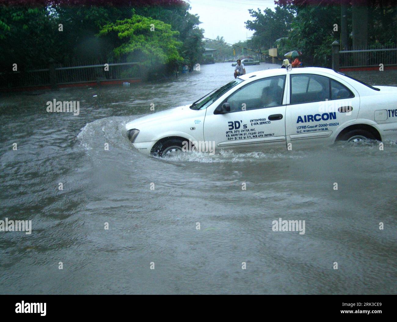 Typhoon ondoy hi-res stock photography and images - Alamy