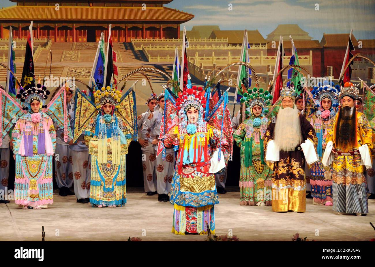 04 comm hi-res stock photography and images - Alamy