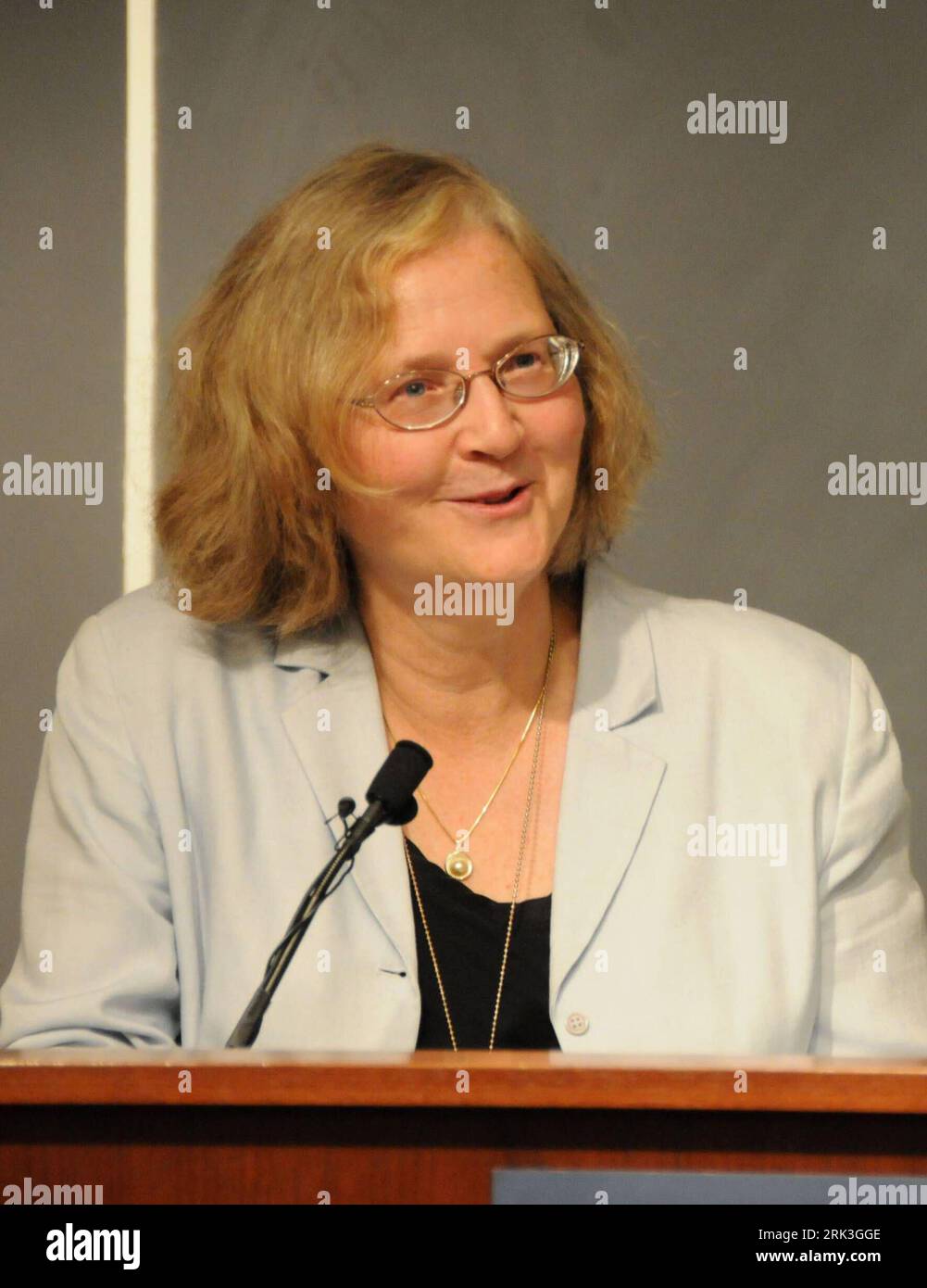 Elizabeth blackburn nobel hi-res stock photography and images - Alamy