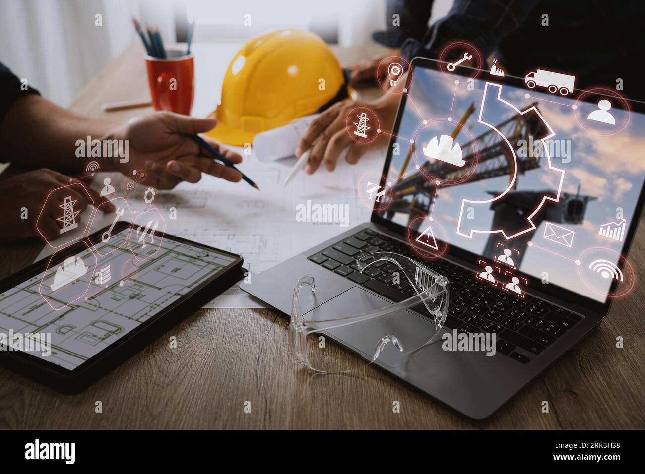 Engineer architect industry 4.0 using tablet construction site ...