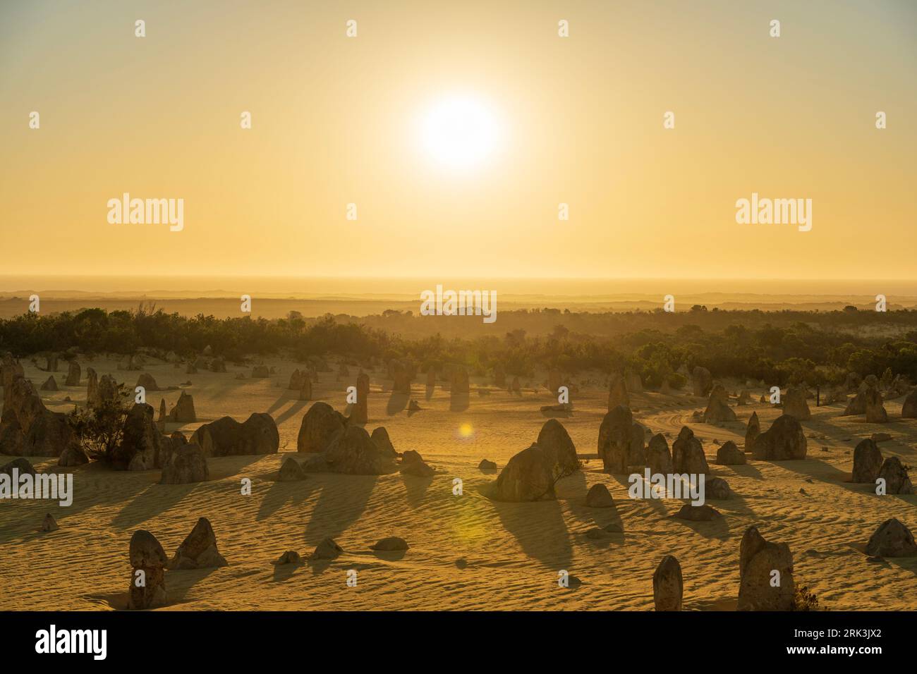 Sunset at The Pinnacles desert in Western Australia Stock Photo - Alamy