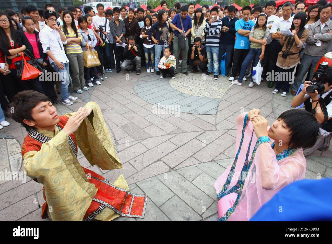 Zhang tianyi hi-res stock photography and images - Alamy