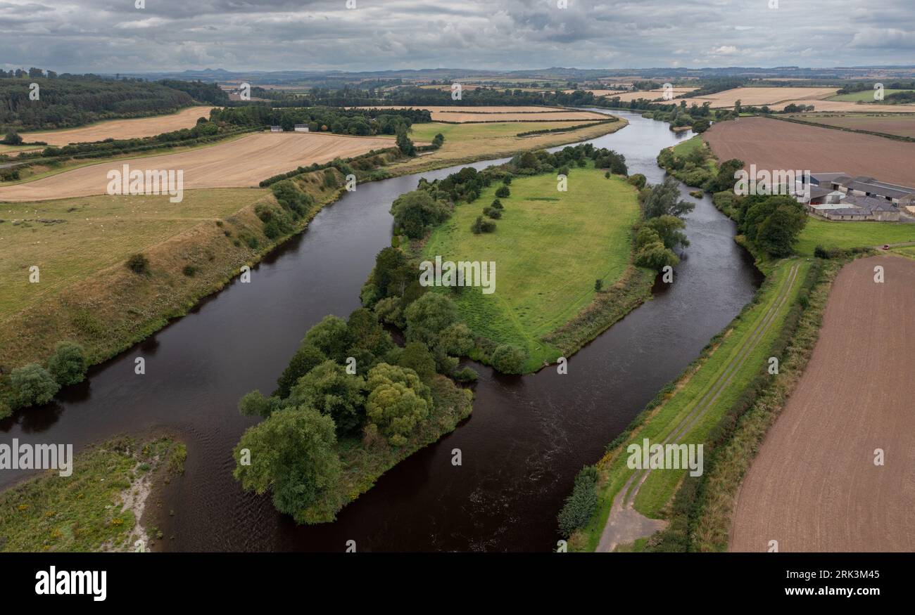 Salmon rod fishing on the River Tweed at Fireburn Mill near Coldstream ...