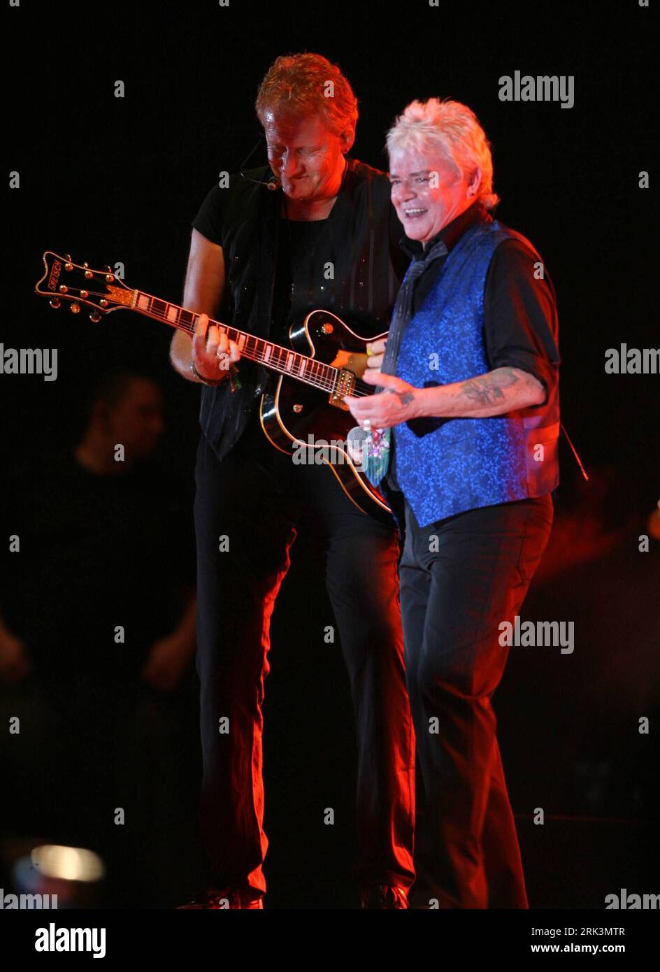 Graham russell air supply perform hi-res stock photography and images ...