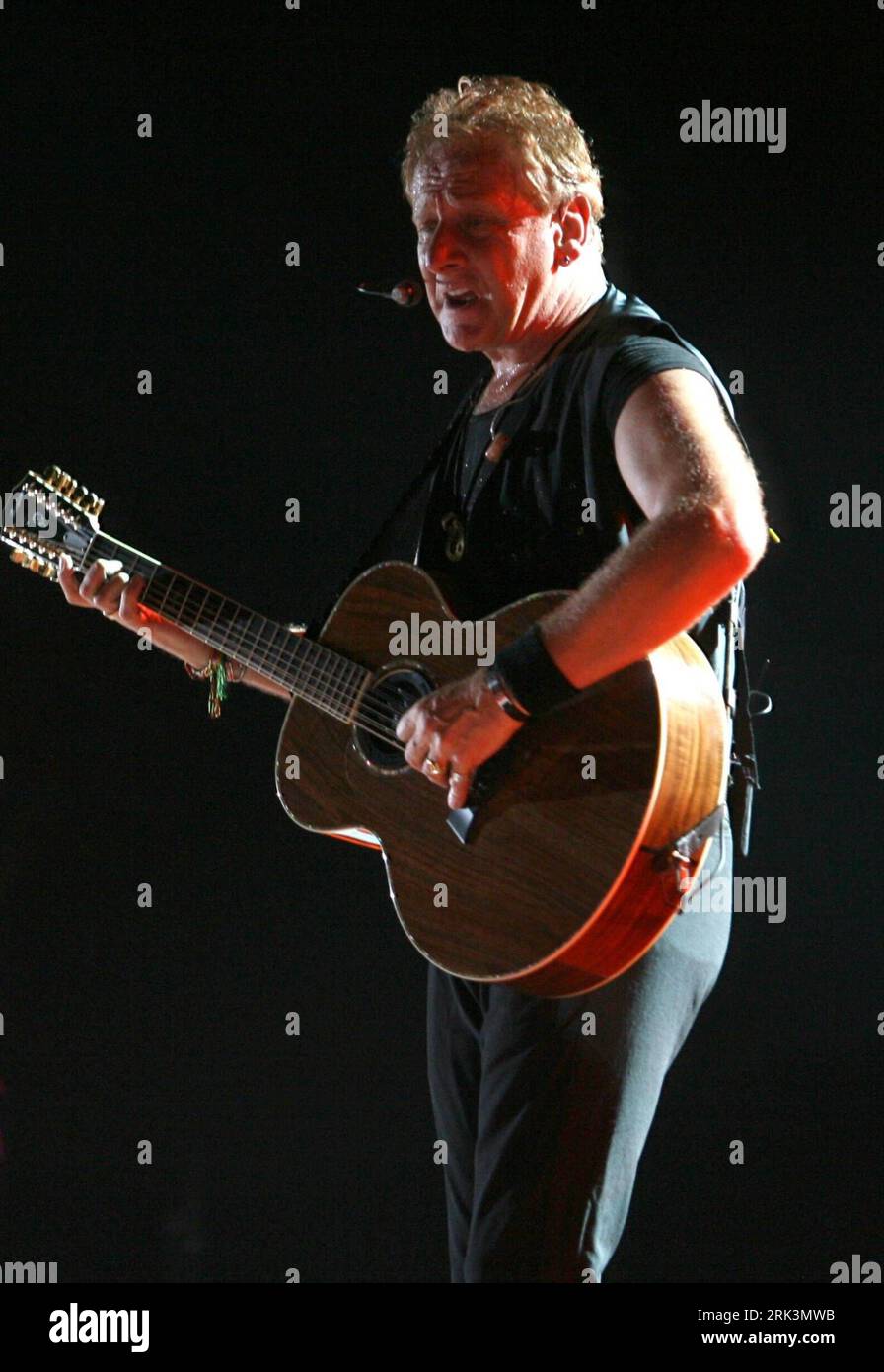 Graham russell hi-res stock photography and images - Alamy