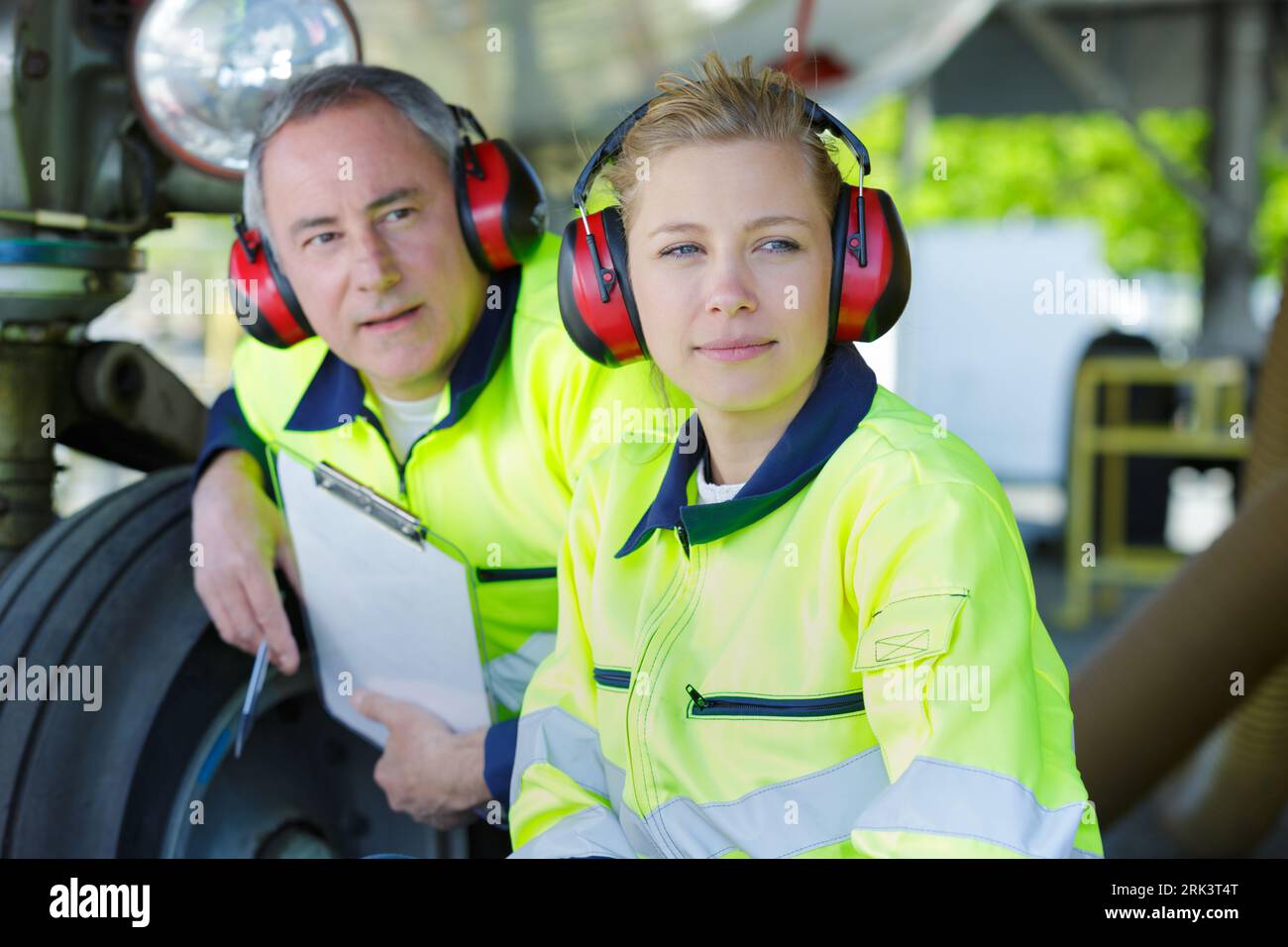 Observing wheel hi-res stock photography and images - Alamy