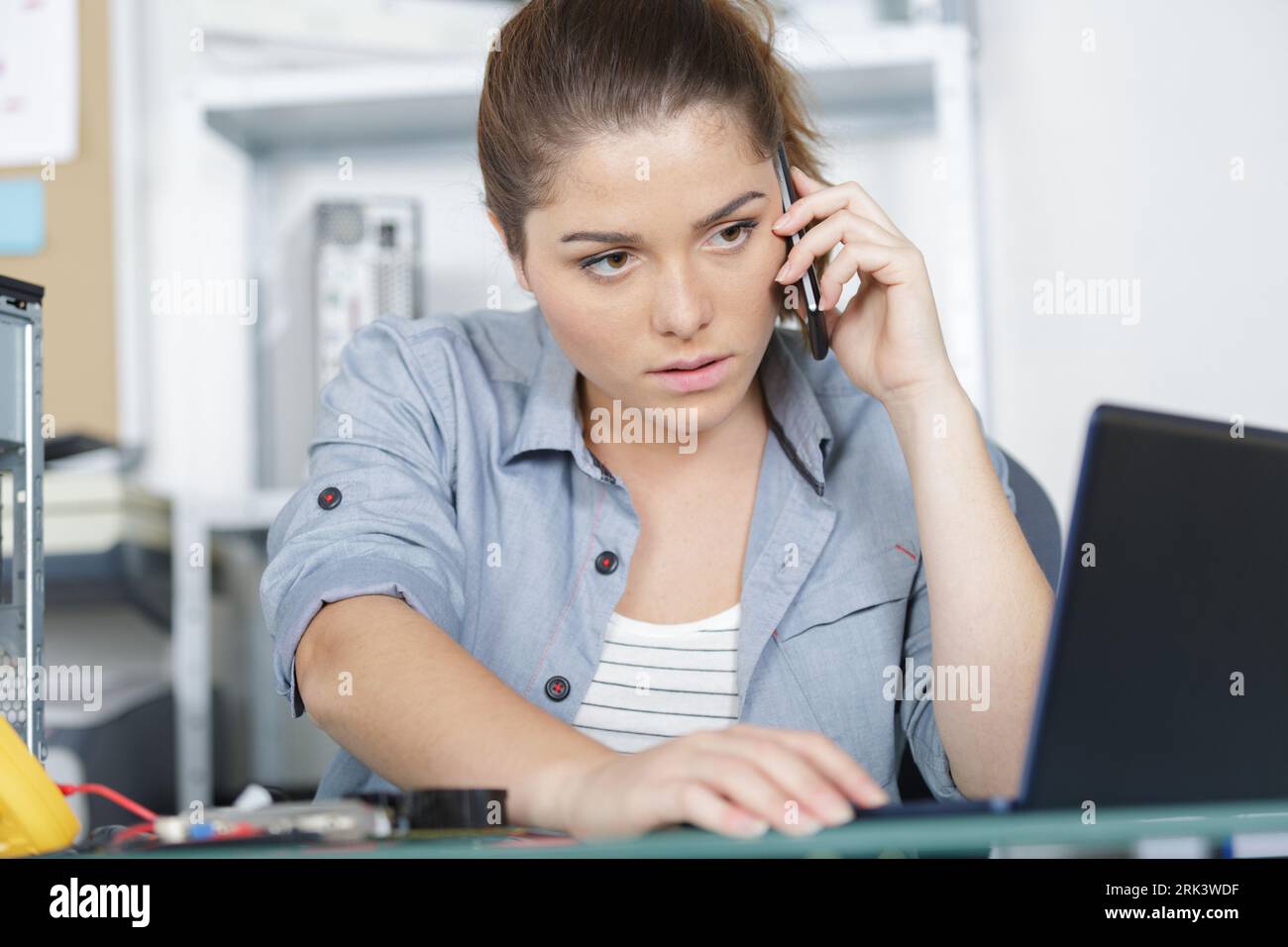 Online testing center hi-res stock photography and images - Alamy