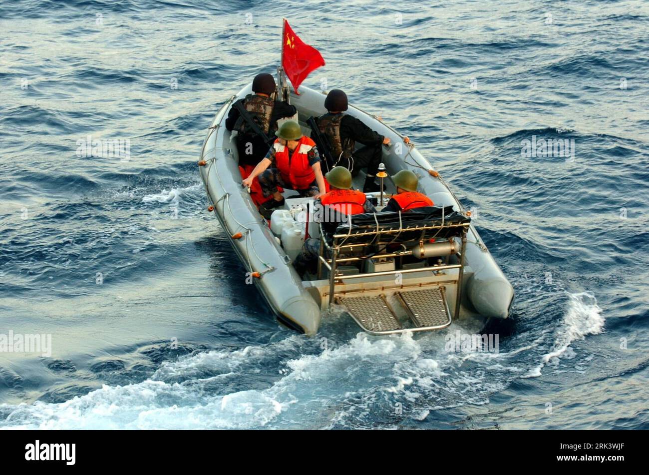 Chinese fleet boats hi-res stock photography and images - Alamy