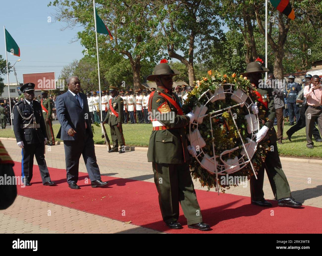 Zambian freedom statue hi-res stock photography and images - Alamy