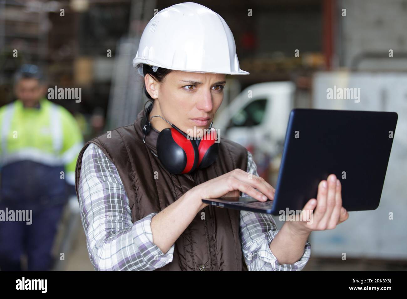 Cad operator hi-res stock photography and images - Alamy
