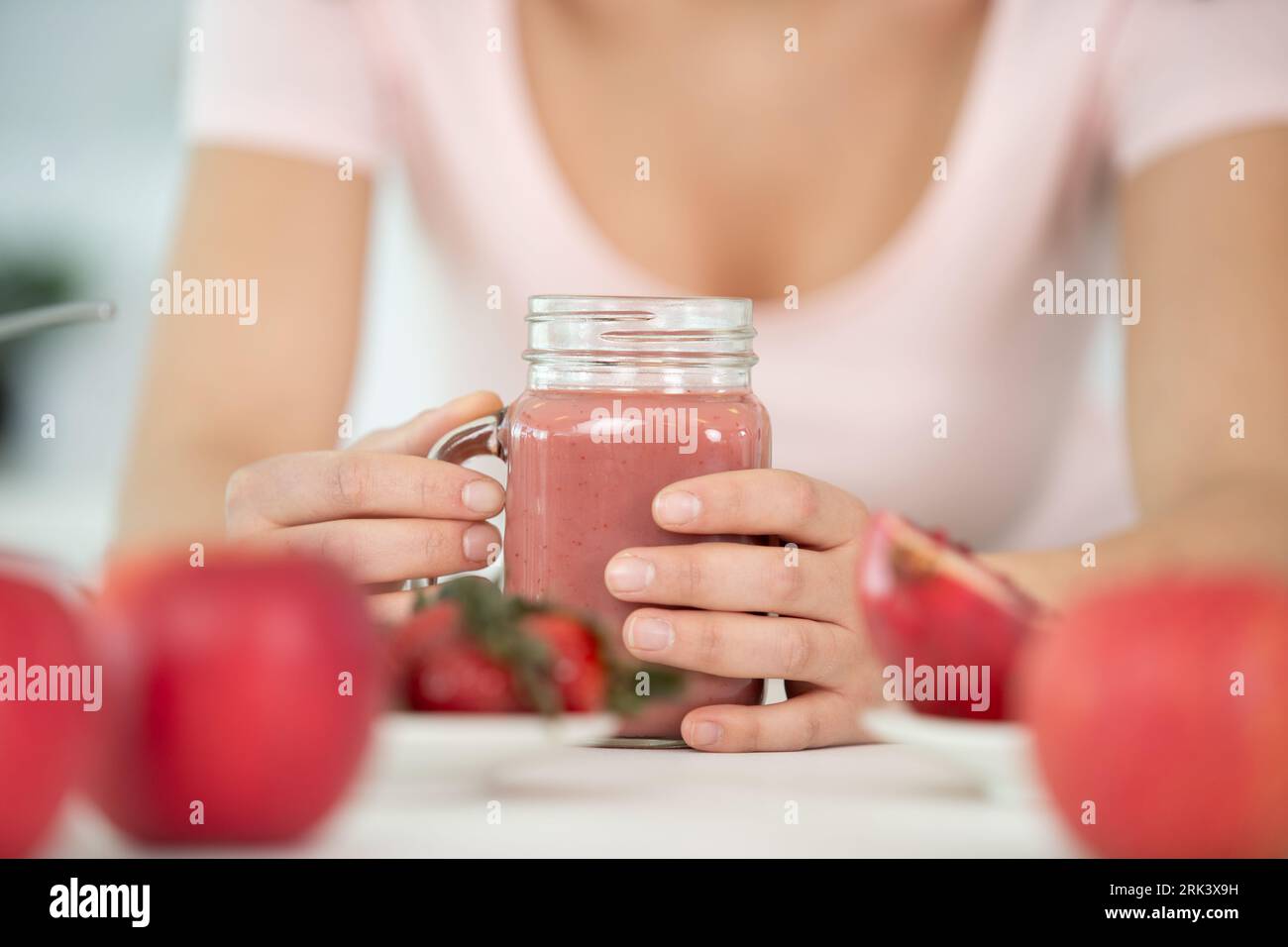 Woman green smoothy hi-res stock photography and images - Alamy