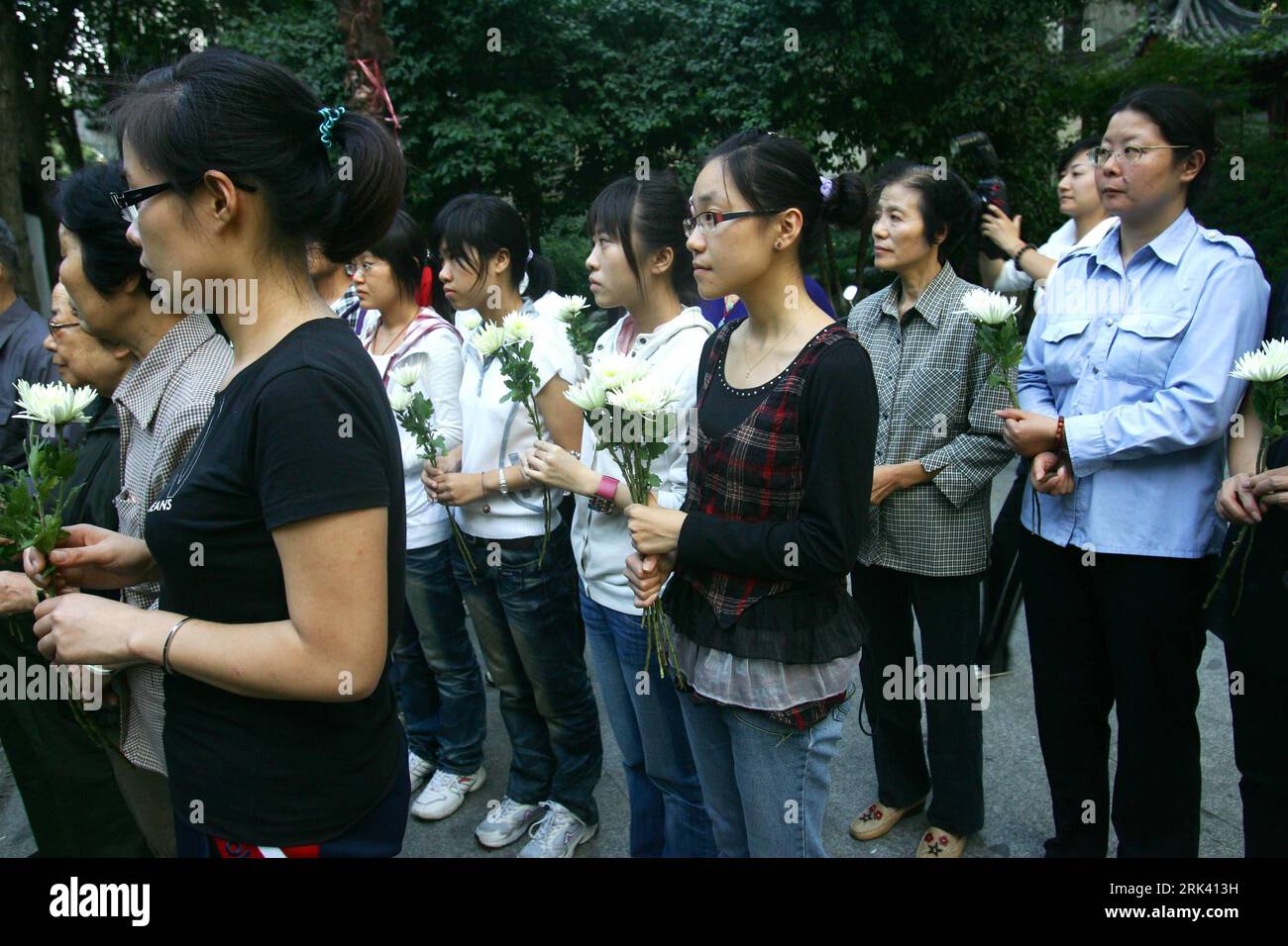Tsien hsue shen hi-res stock photography and images - Alamy