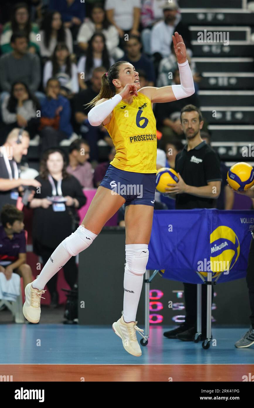 ANTALYA, TURKIYE - DECEMBER 17, 2022: Alessia Gennari warming up before ...