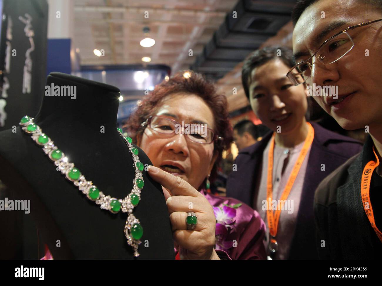 Long ouyang hi-res stock photography and images - Alamy