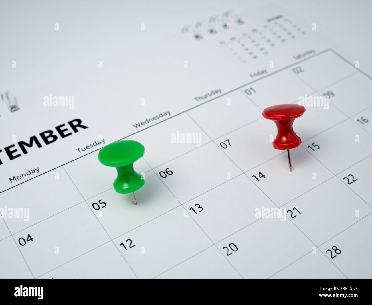 Pinning to the calendar It represents appointments, meeting reminders ...