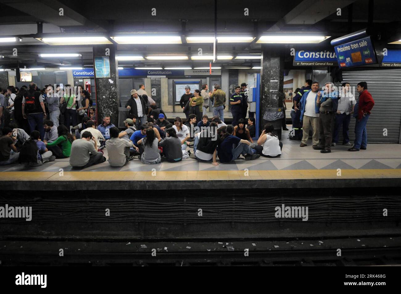 Subway take part hi-res stock photography and images - Alamy