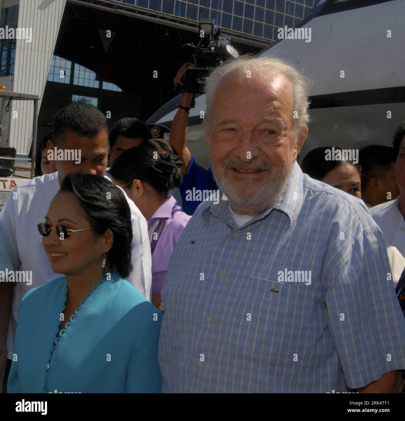 2009 president of the philippines hi-res stock photography and images ...