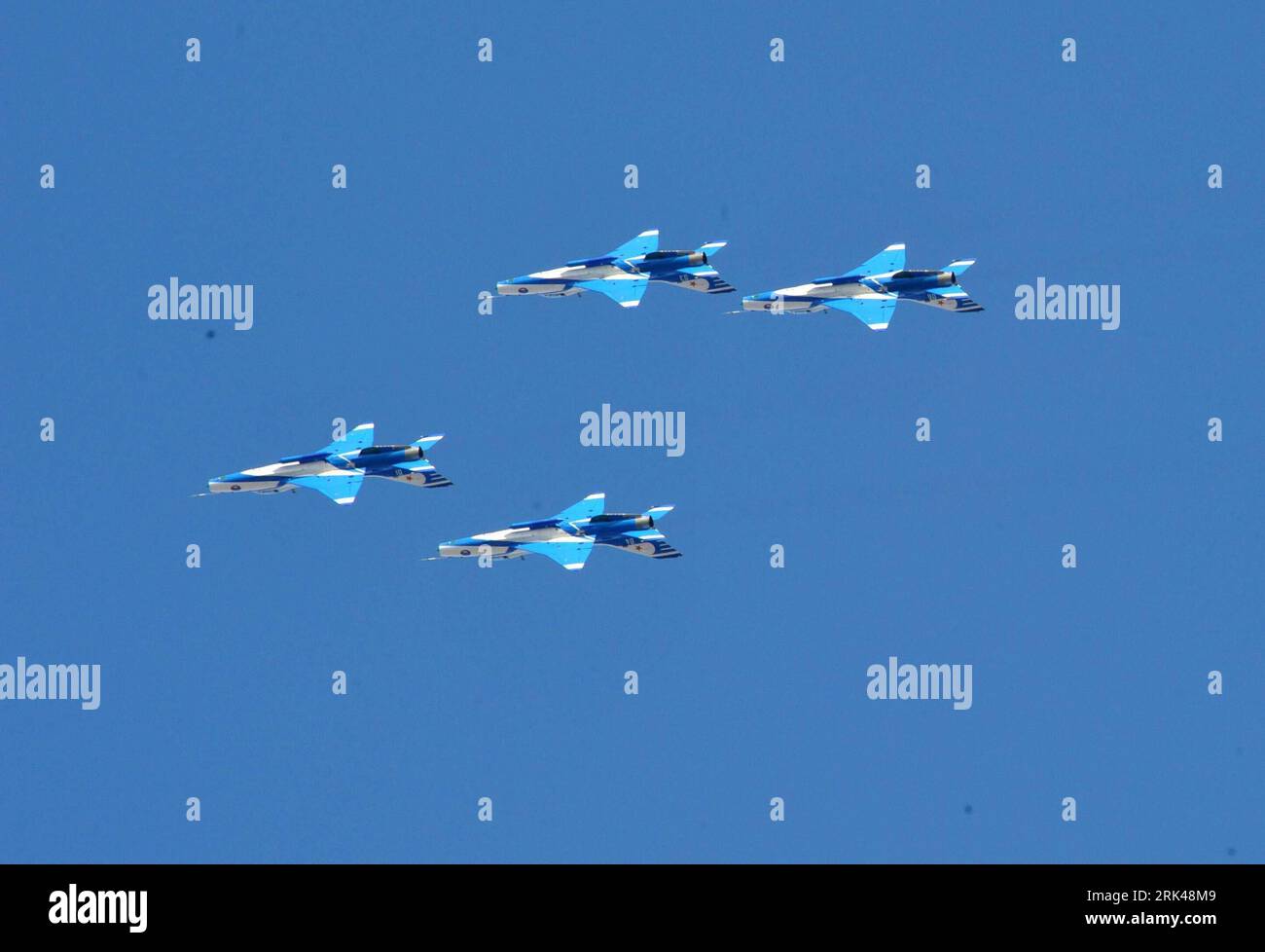 J 7gb hi-res stock photography and images - Alamy