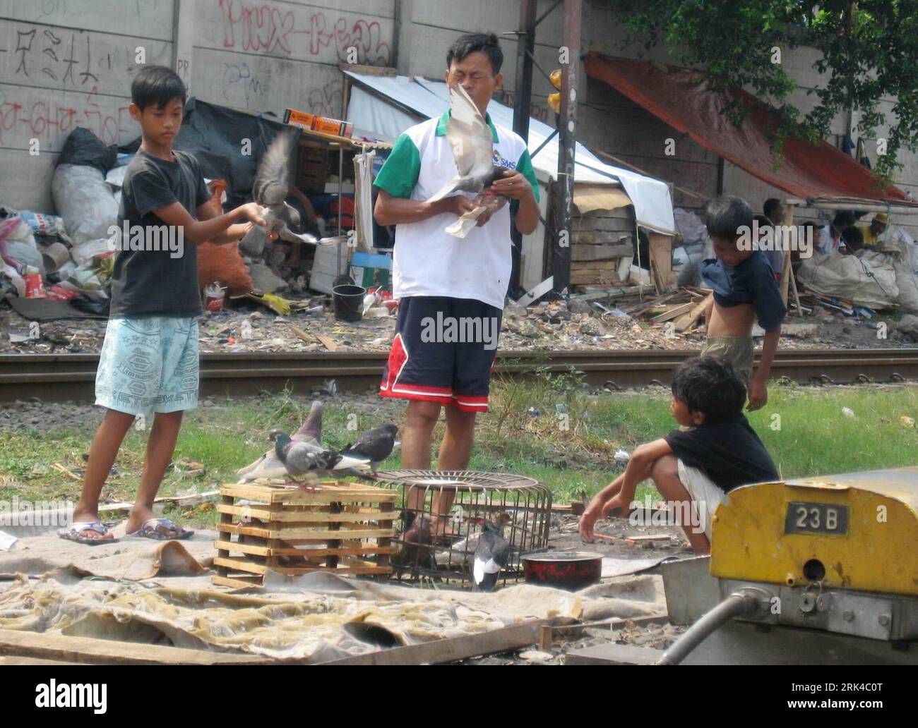 Indonesien kinder hi-res stock photography and images - Alamy