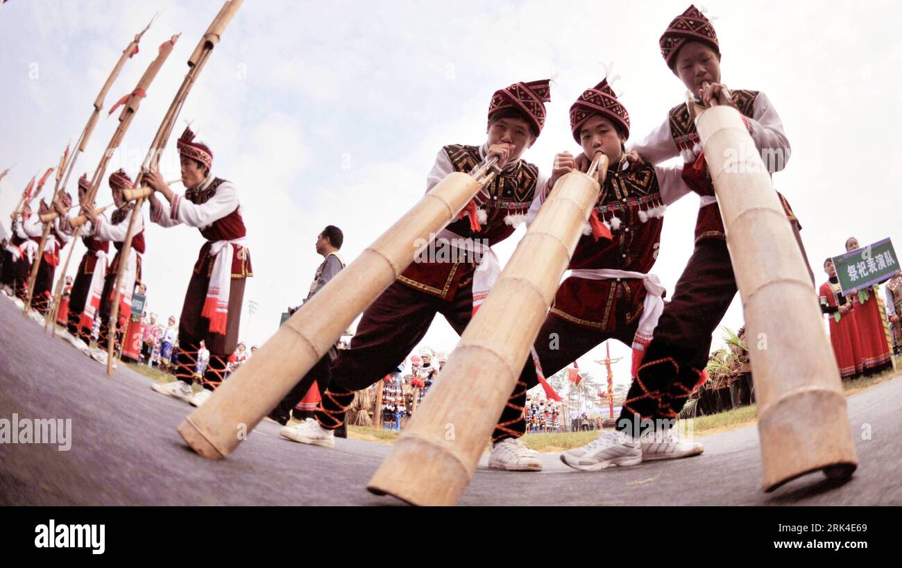 Fight instrument hi-res stock photography and images - Alamy