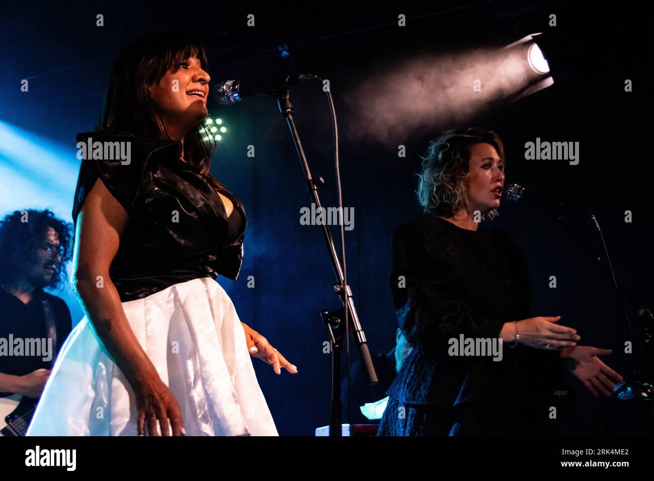 Say she she band hi-res stock photography and images - Alamy