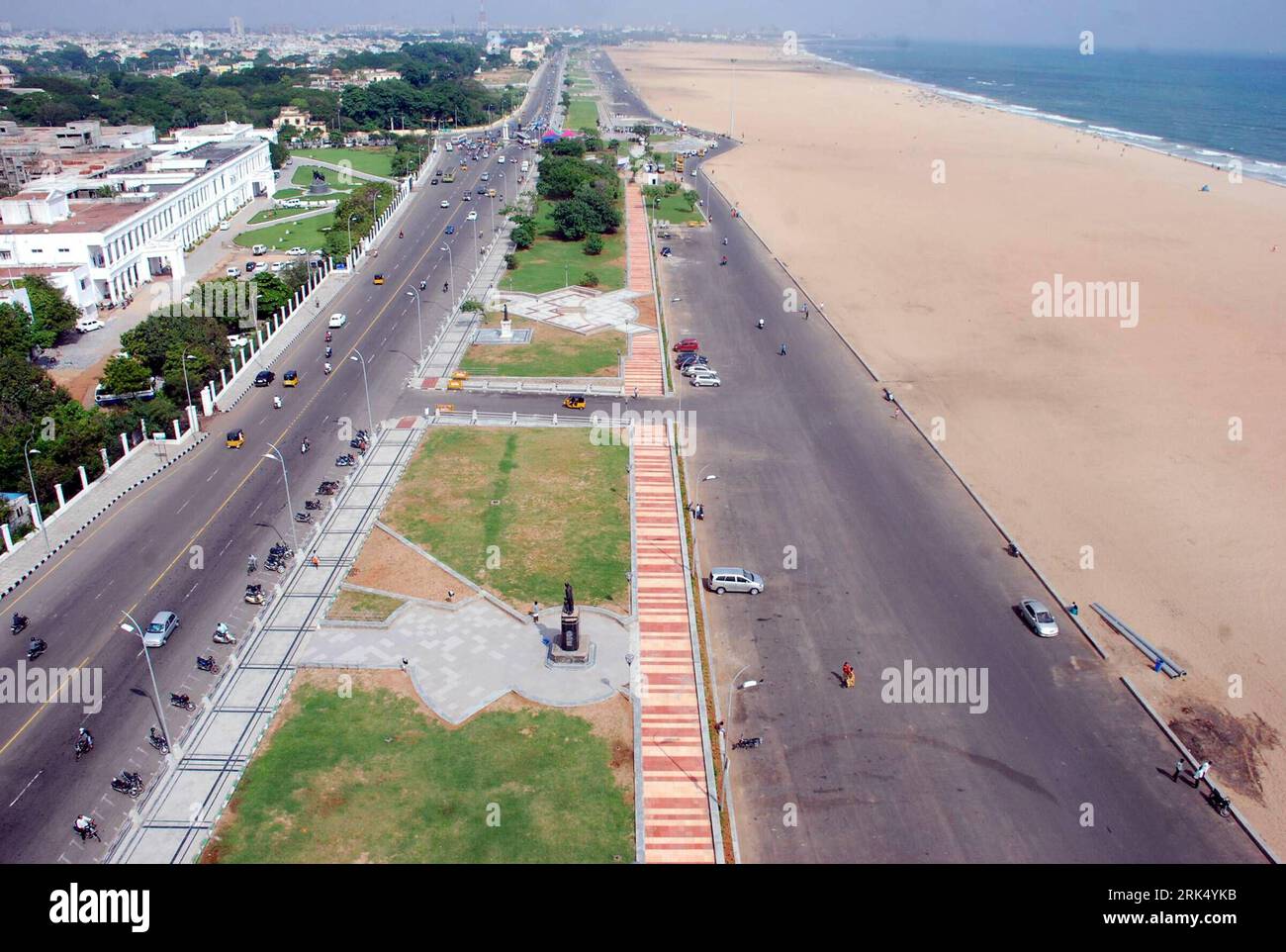 Marina strand chennai hi-res stock photography and images - Alamy