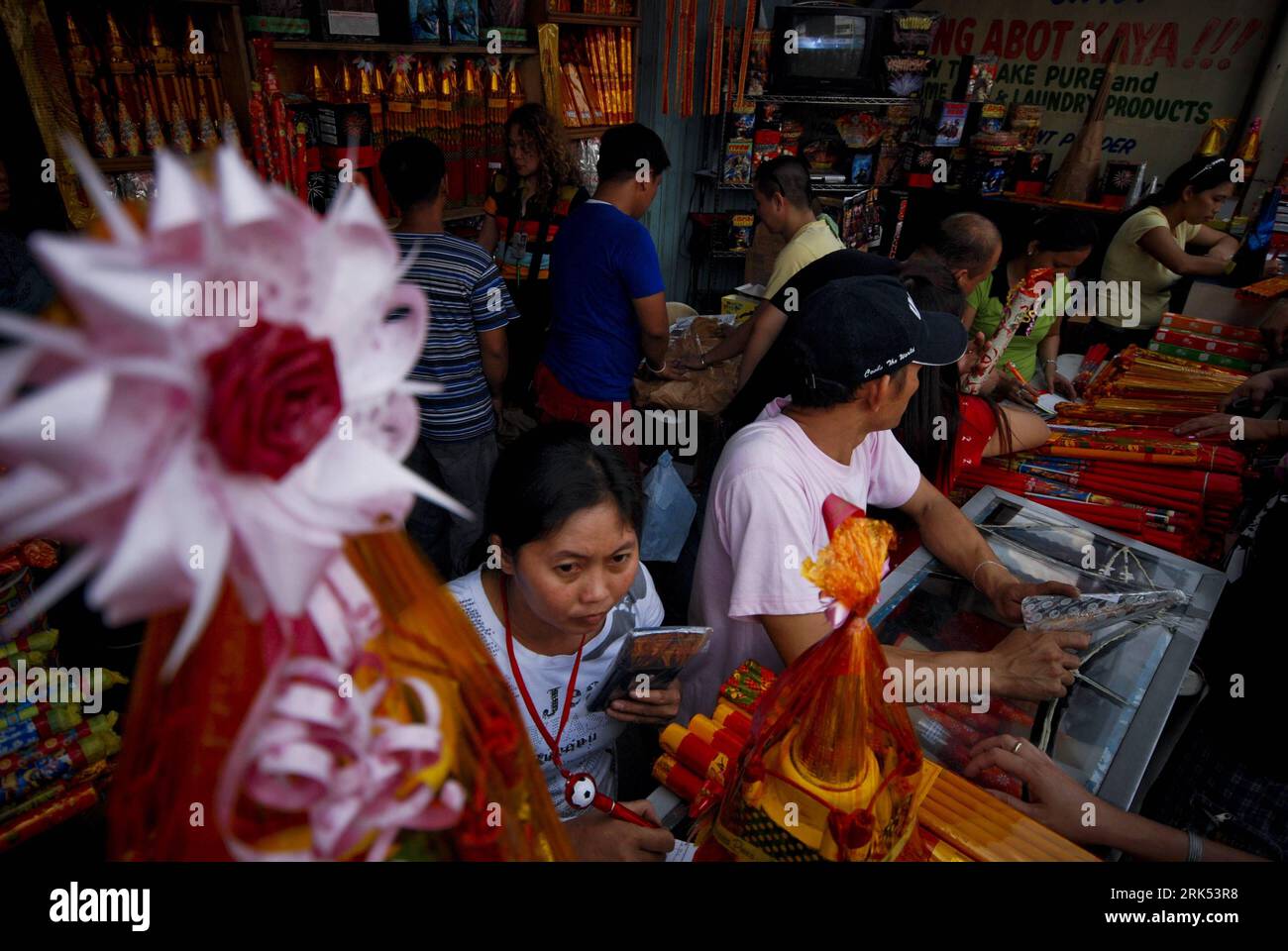 Firecrakers hi-res stock photography and images - Alamy