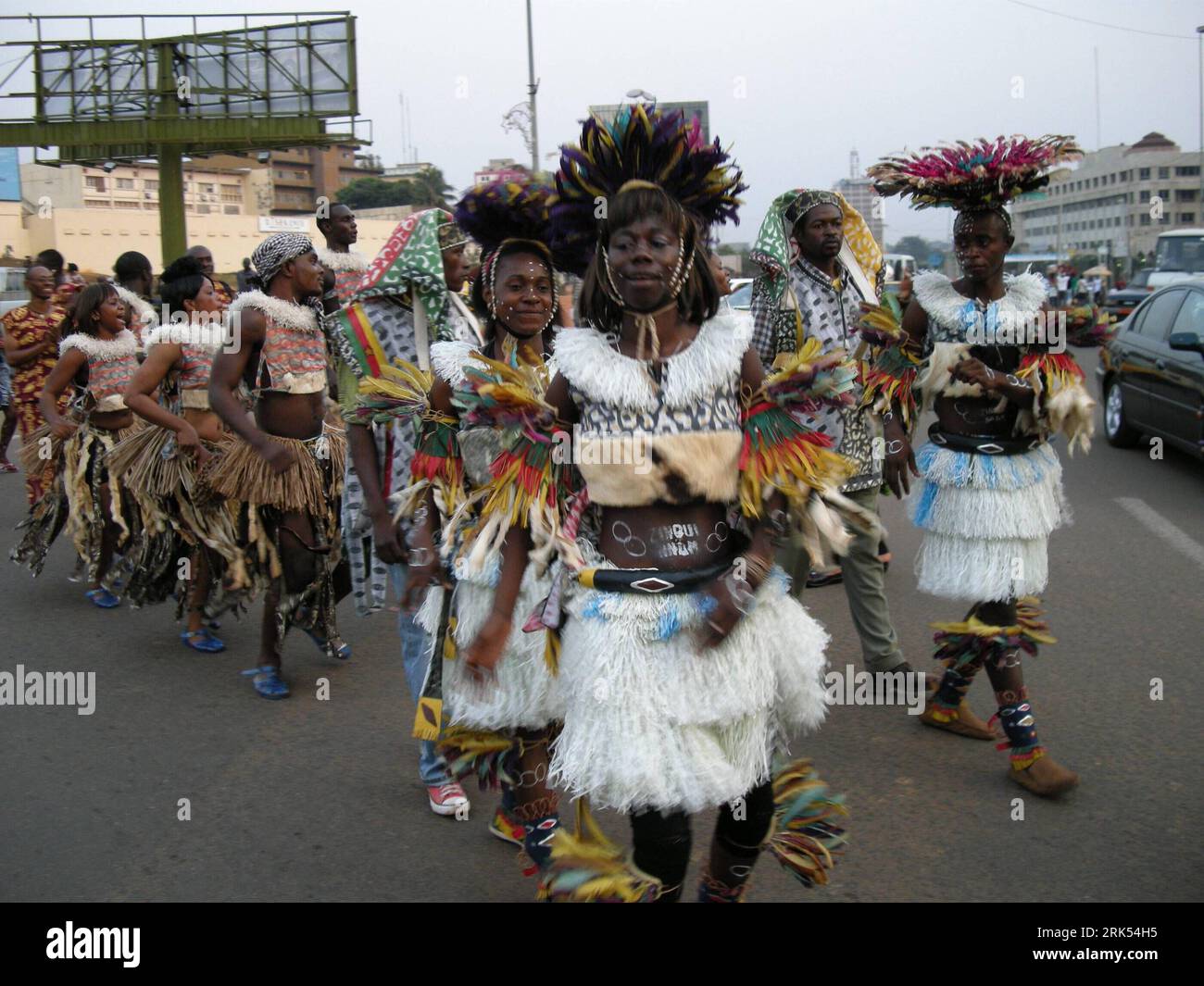 Dance cameroon hi-res stock photography and images - Alamy