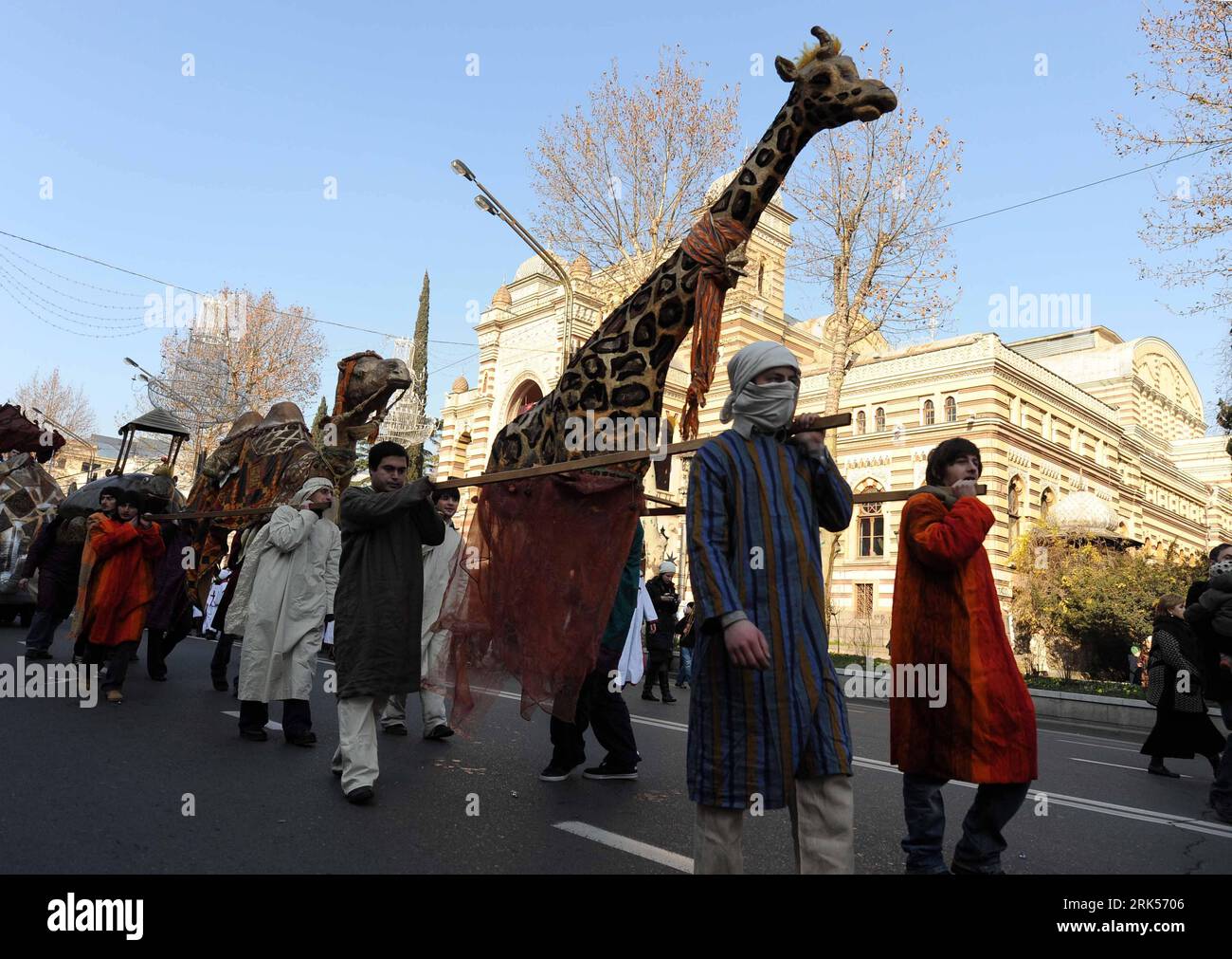 Orthodoxe parade hi-res stock photography and images - Alamy
