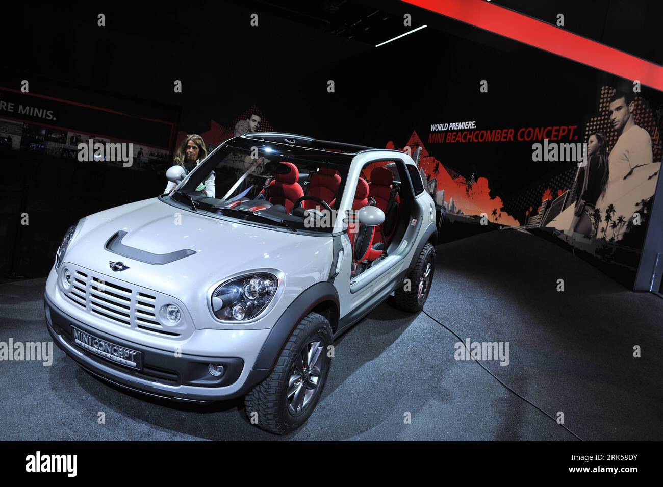 Mini beachcomber car hi-res stock photography and images - Alamy