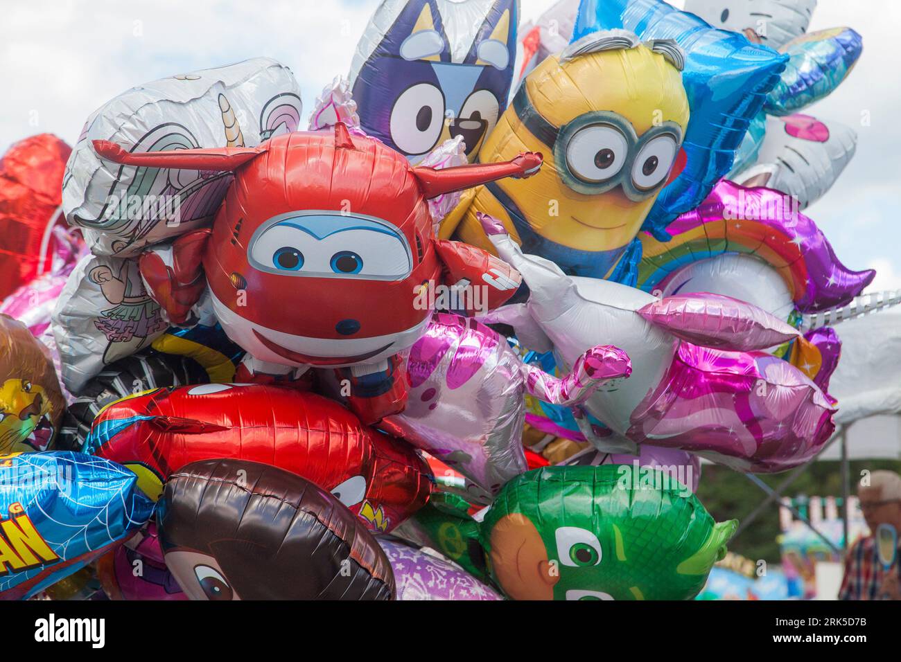 Balloon for sale hi-res stock photography and images - Alamy