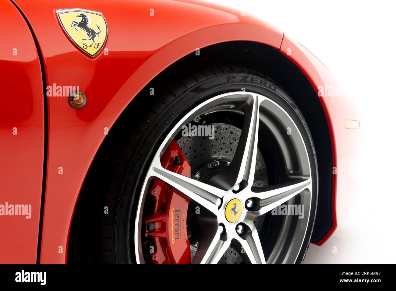 Red ferrari wheel hi-res stock photography and images - Alamy